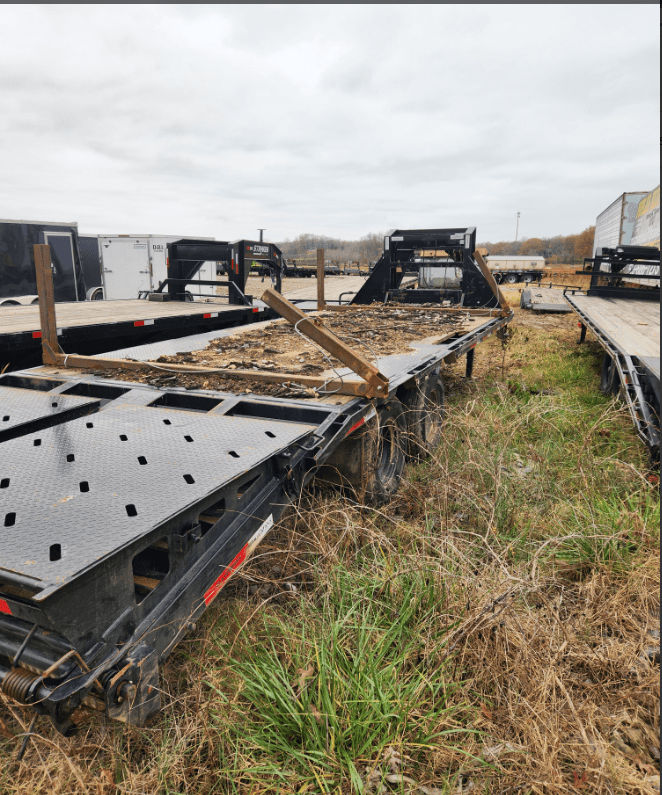 2023 RawMaxx 102X24 Black Gooseneck Flat Deck Tandem Dual Axle 24000 GVWR - C3 Rentals, LLC